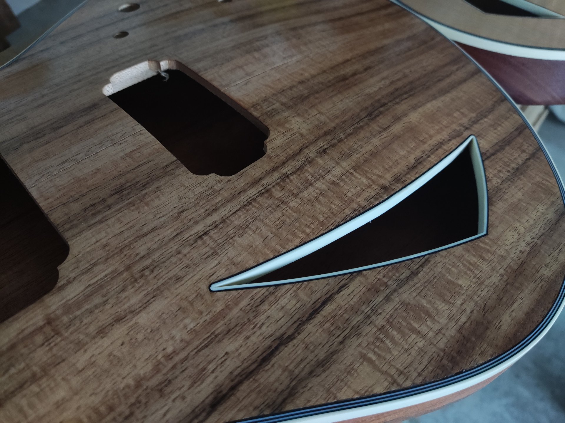 GH3 Koa - Maxey Archtops