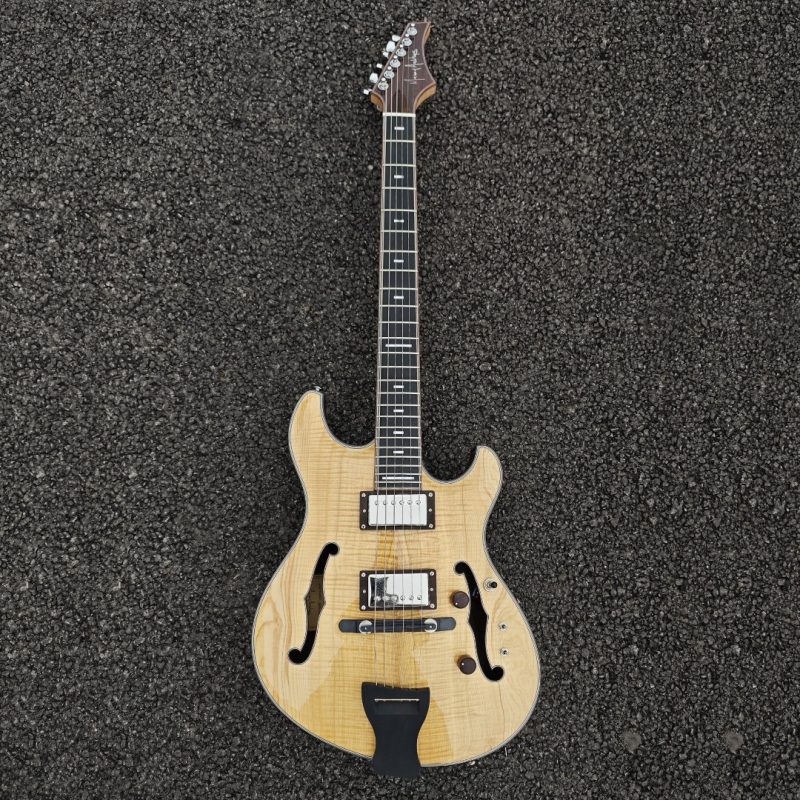 GH2 Maple/Walnut - Maxey Archtops