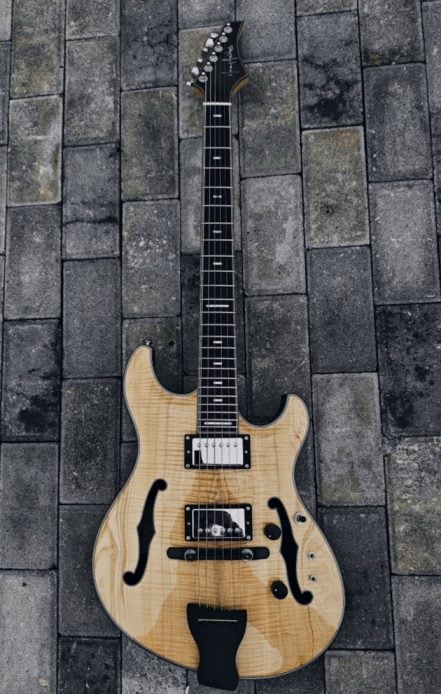 GH2 Maple/Walnut - Maxey Archtops
